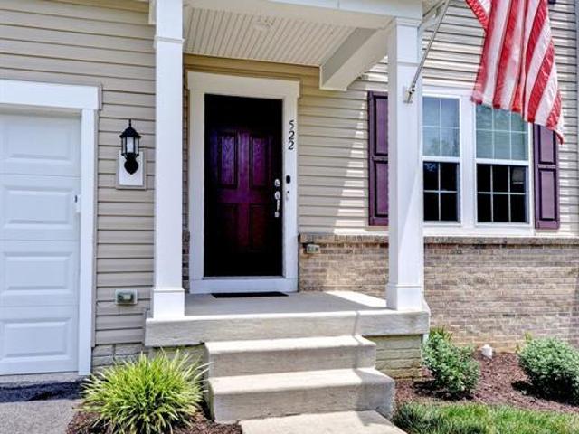 522 Collington CT