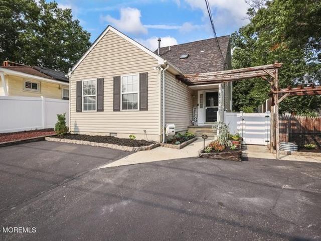 522 Center St, Forked River, NJ 08731