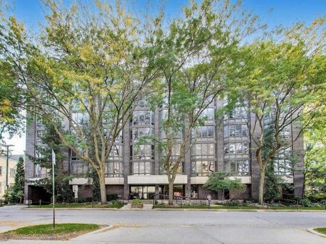 522 Church St Apt 3D, Evanston, IL 60201