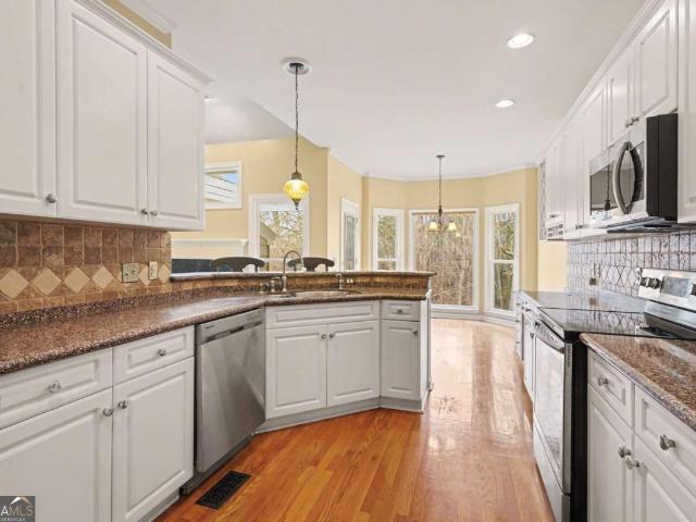 522 Chestnut Walk
