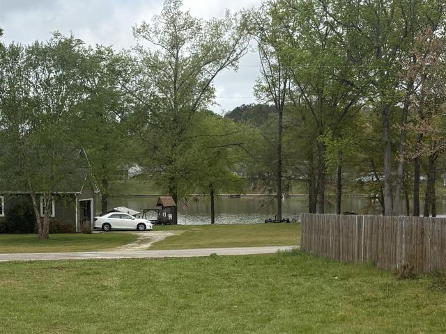522 Burton Creekside Road