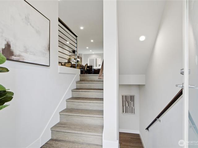 522 Glacier Walk SE