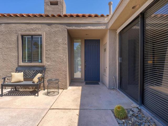 522 Desert West Drive