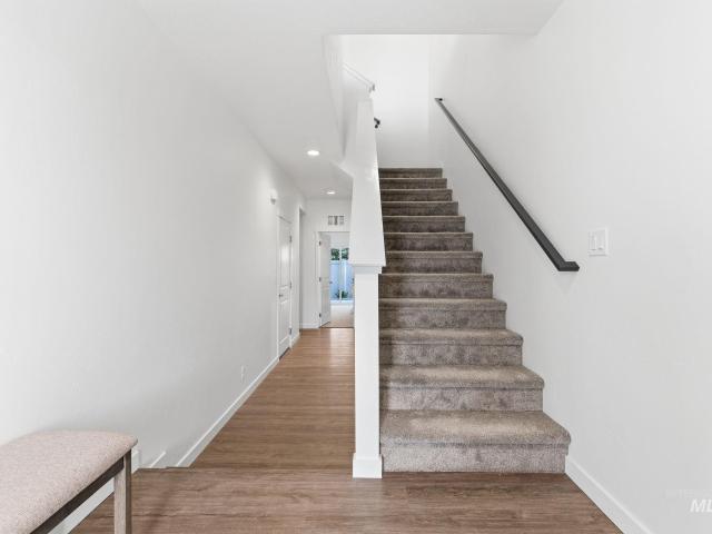 522 Diamond Ln