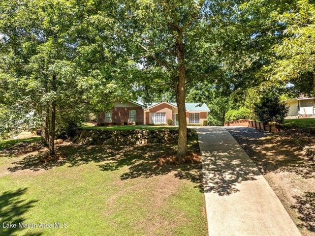 522 Driftwood Dr, Jacksons Gap, AL 36861