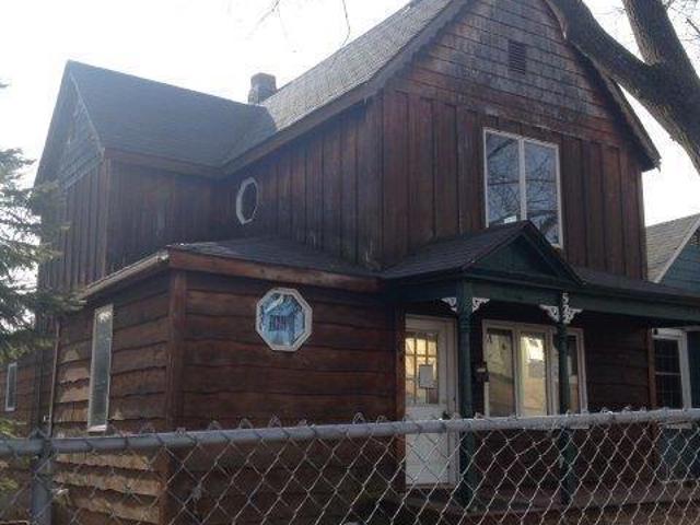522 E 7th St, Duluth, MN 55805