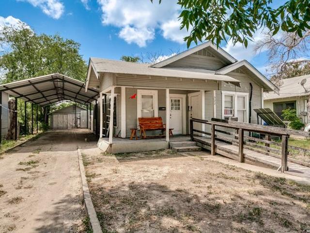 522 E Whittier St, San Antonio, TX 78210