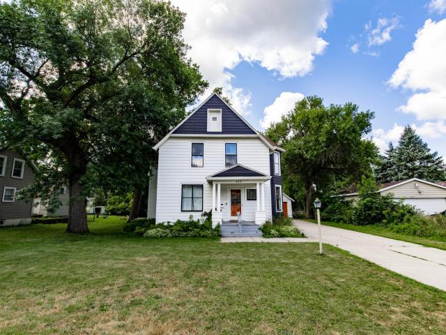 522 E Adolphus Avenue