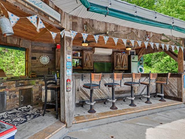 522 Fred Amos Road