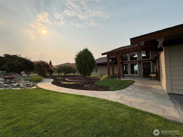 522 Hillcrest Circle Drive