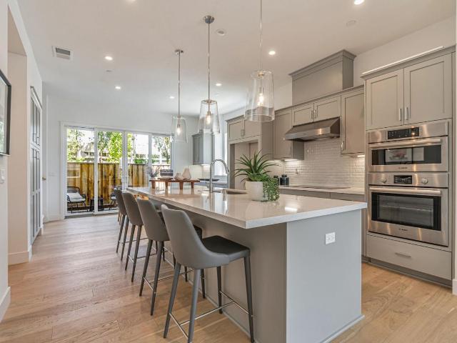 522 Lapis Court