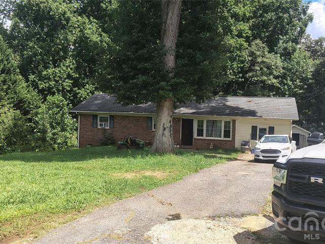 522 Lee Drive