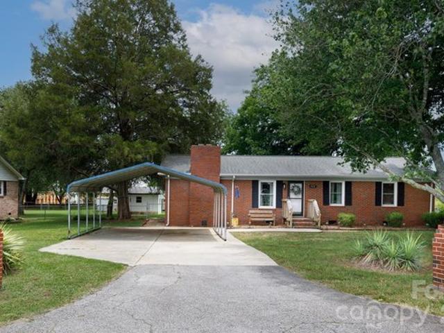 522 McDowell Dr, Chester, SC 29706
