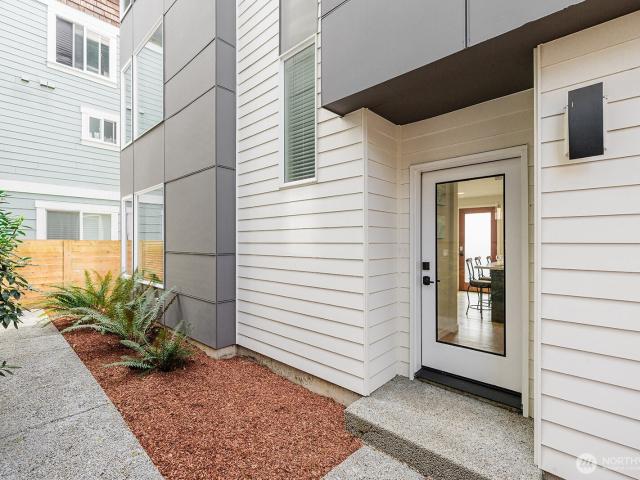 522 N 104th Street