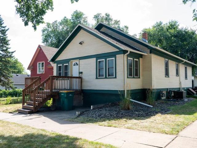 522 N 11th St, Bismarck, ND 58501