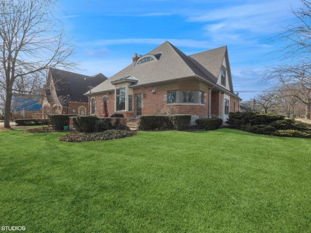 522 N County Line Rd, Hinsdale, IL 60521 | MLS #12648