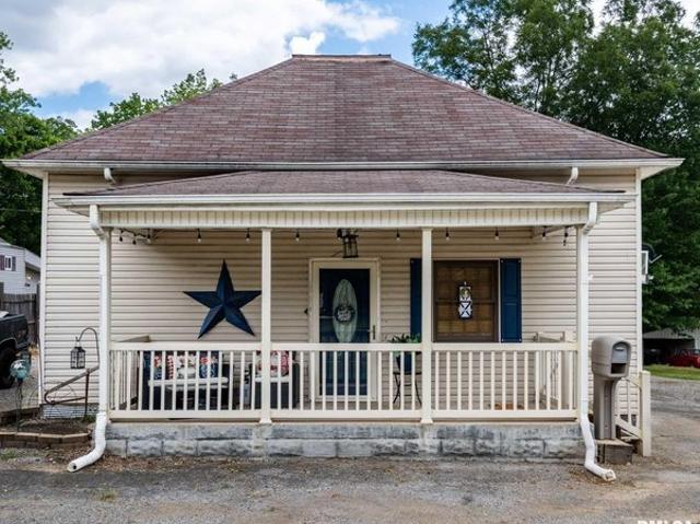 522 N Division St, Carterville, IL 62918
