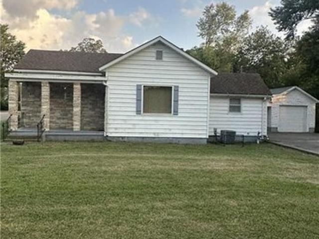 522 N Havanah St, Butler, MO 64730
