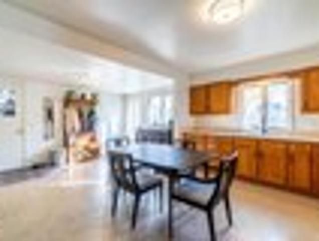 522 N Main St, Topeka, IN 46571 [Updated 11/13]