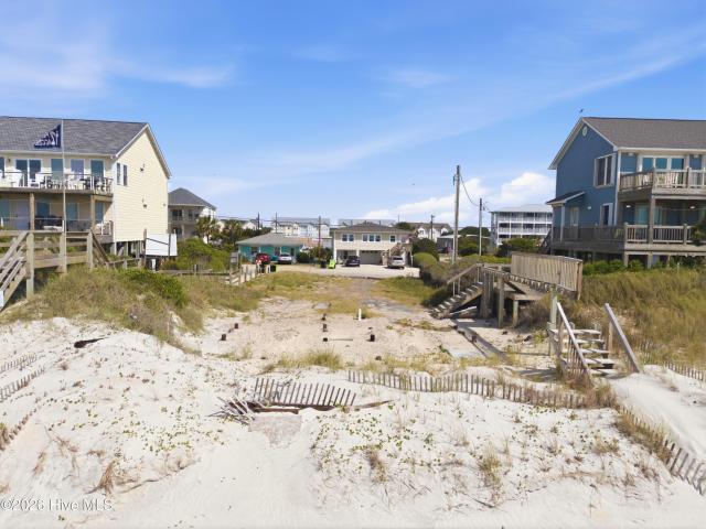 522 N Shore Drive