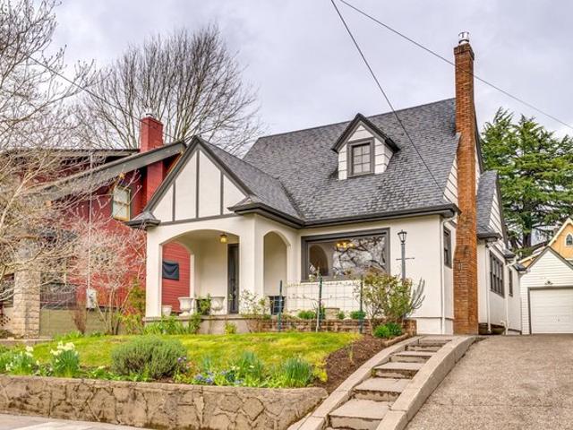 522 NE Royal Ct, Portland, OR 97232