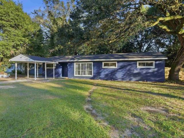 522 S Edgewood Cir, Pensacola, FL 32506