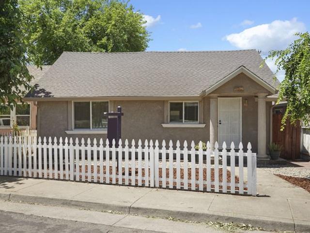 522 S Lincoln Way, Galt, CA 95632