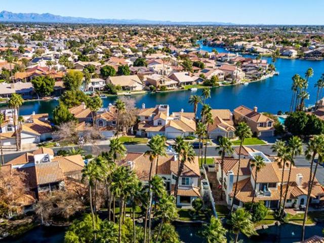 522 S Marina Dr, Gilbert, AZ 85233