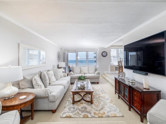 522 Shore Rd, Unit 4W, Long Beach, NY 11561 | MLS #972752