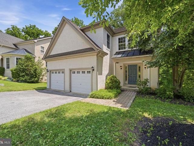 522 Raspberry Ln, West Chester, PA 19382