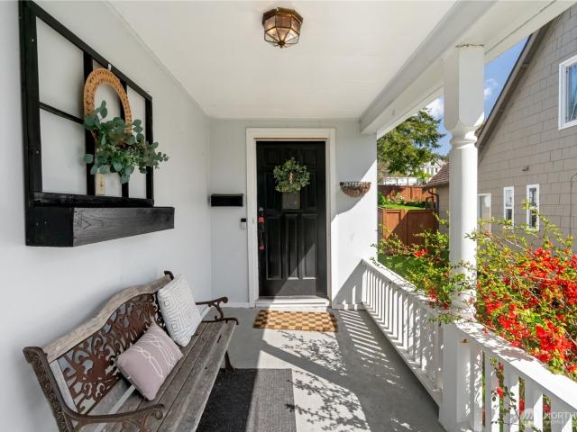 522 W 6th Street