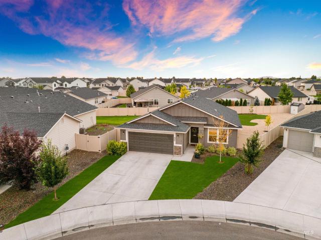 522 W Tanzanite Ct