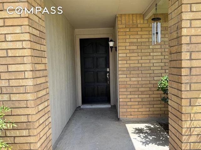 522 Woodhurst Dr, Coppell, TX