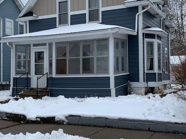 522 View Street
