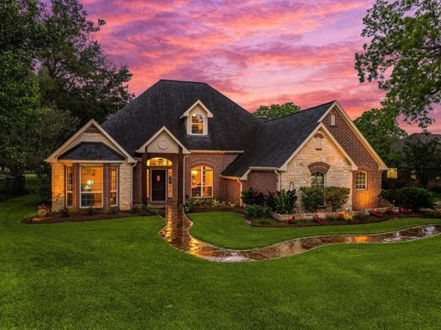 5234 Weston Dr, Fulshear, TX 77441