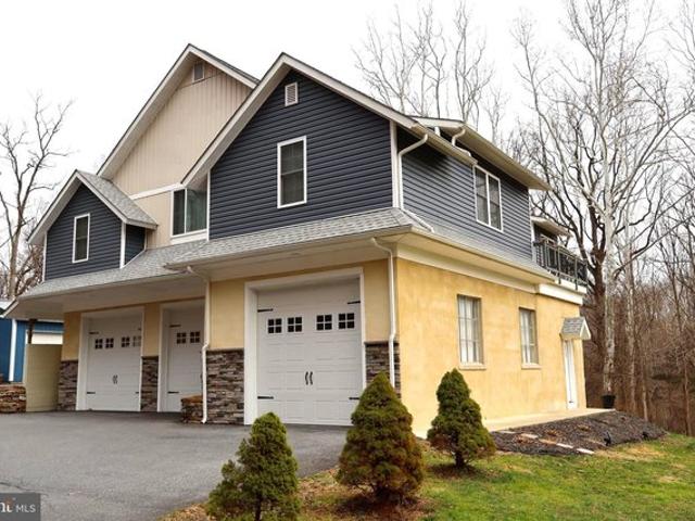 5235 Durham Rd Unit 212, Riegelsville, PA 18077