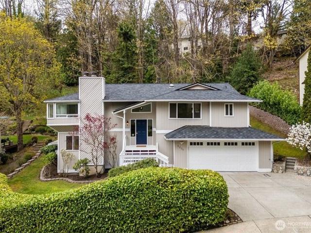 5235 Highland Dr, Bellevue, WA 98006