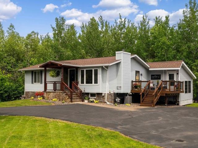 5235 Kingswood Ln, Hermantown, MN 55811