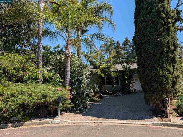 5235 La Corte Bonita, Concord, CA 94521