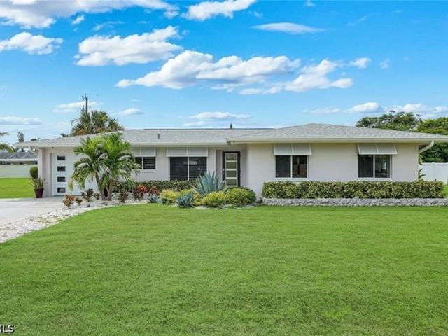 5236 Elm Ct, Cape Coral, FL 33904