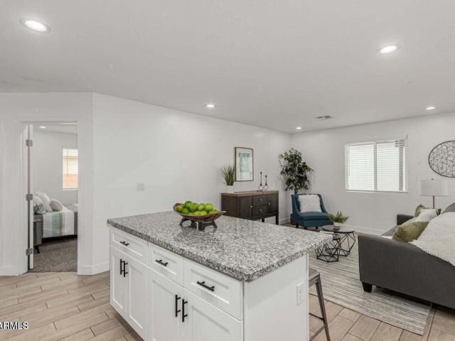 5236 S 13TH Place
