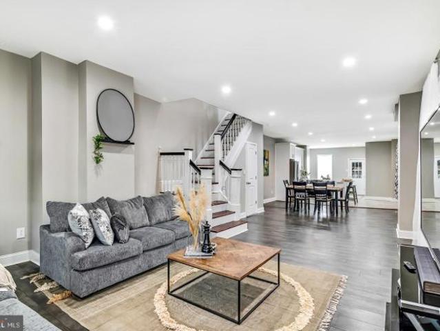 5236 Spruce St, Philadelphia, PA 19139