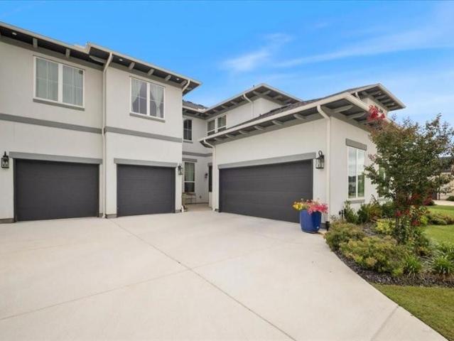 5236 Windsor Lane