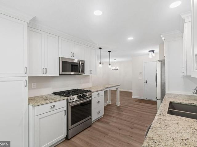 5237 Balmoral Ln, Bloomington, MN 55437