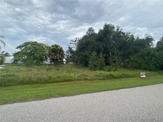 5237 Kempson Ln, Port Charlotte, FL 33981