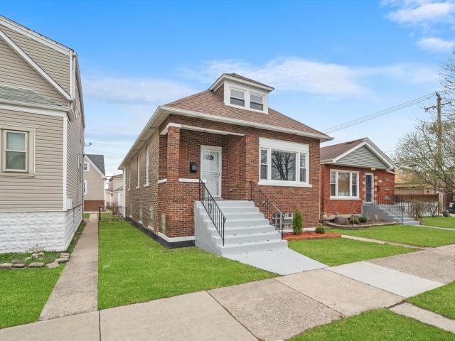 5237 Long Ave, Chicago, IL 60638 | MLS #12602 | Compass