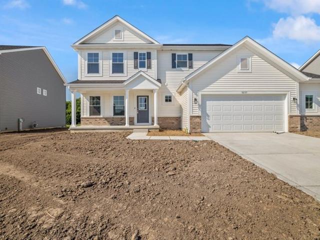 5237 Red Rock Ln, Schererville, IN 46375