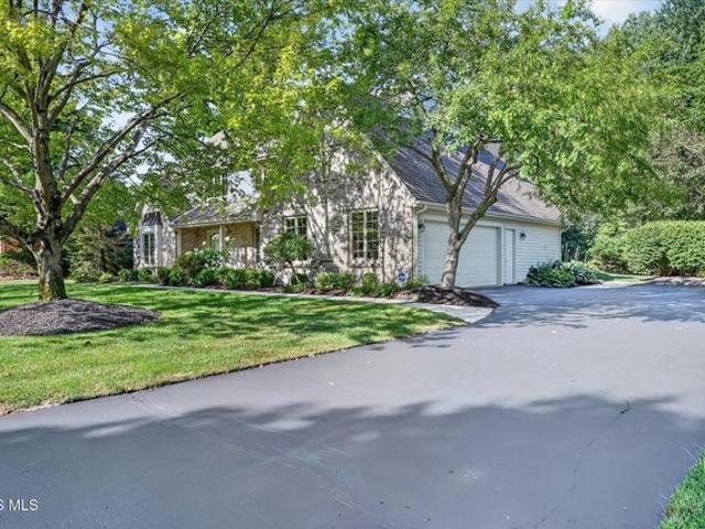 5237 Spring Creek Ln, Sylvania, OH 43560