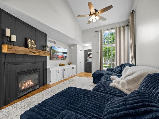 5237 th Street N