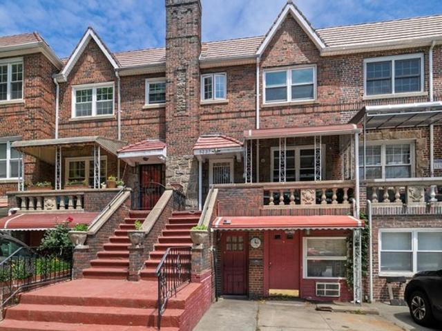 5237 39th Ave, Sunnyside, NY 11104